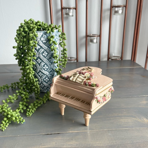 Vintage | Accents | Vintage 999 Dezine Pink Hand Painted Floral ...